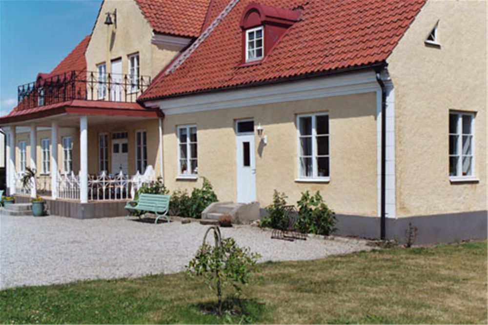 Borrby Kungsgård unika gårdshus Österlen | Bo på Lantgård Sverige